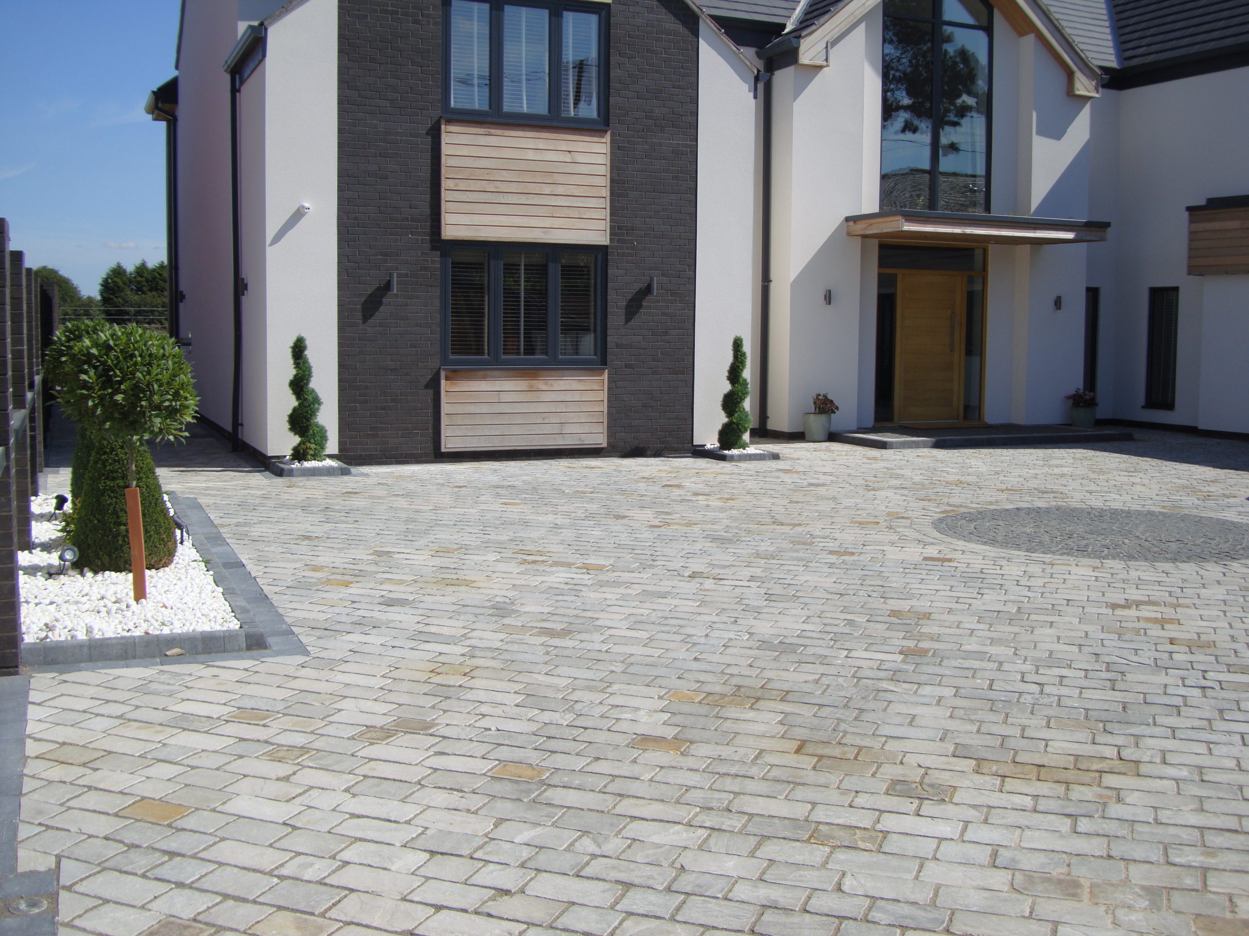 Dove Grey Secondary Image – Paving Stones Direct Canada